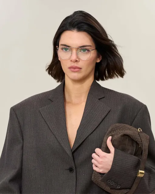 Эта оправа — самая актуальная модель 2026 года